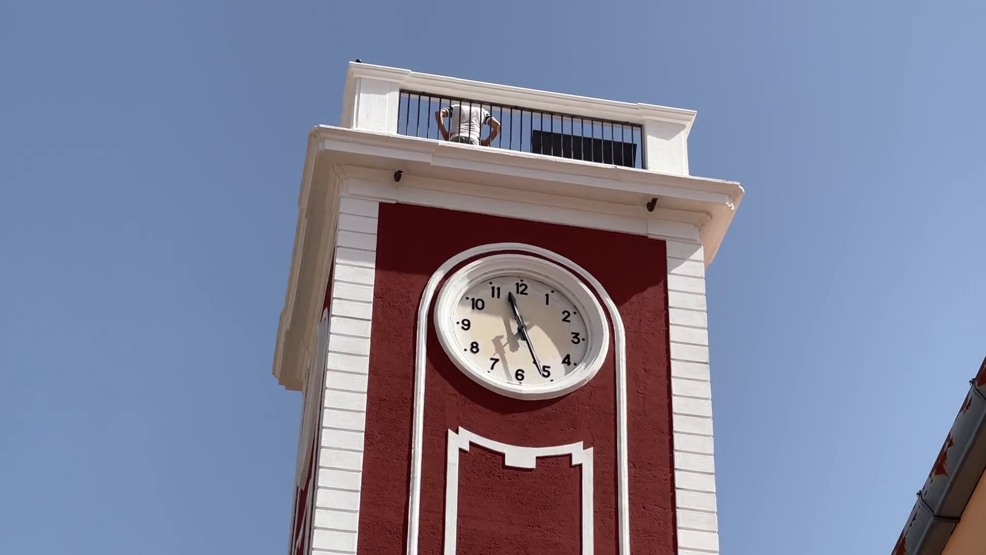 A Rionero in Vulture rinasce lo storico orologio della Costa - Telenorba