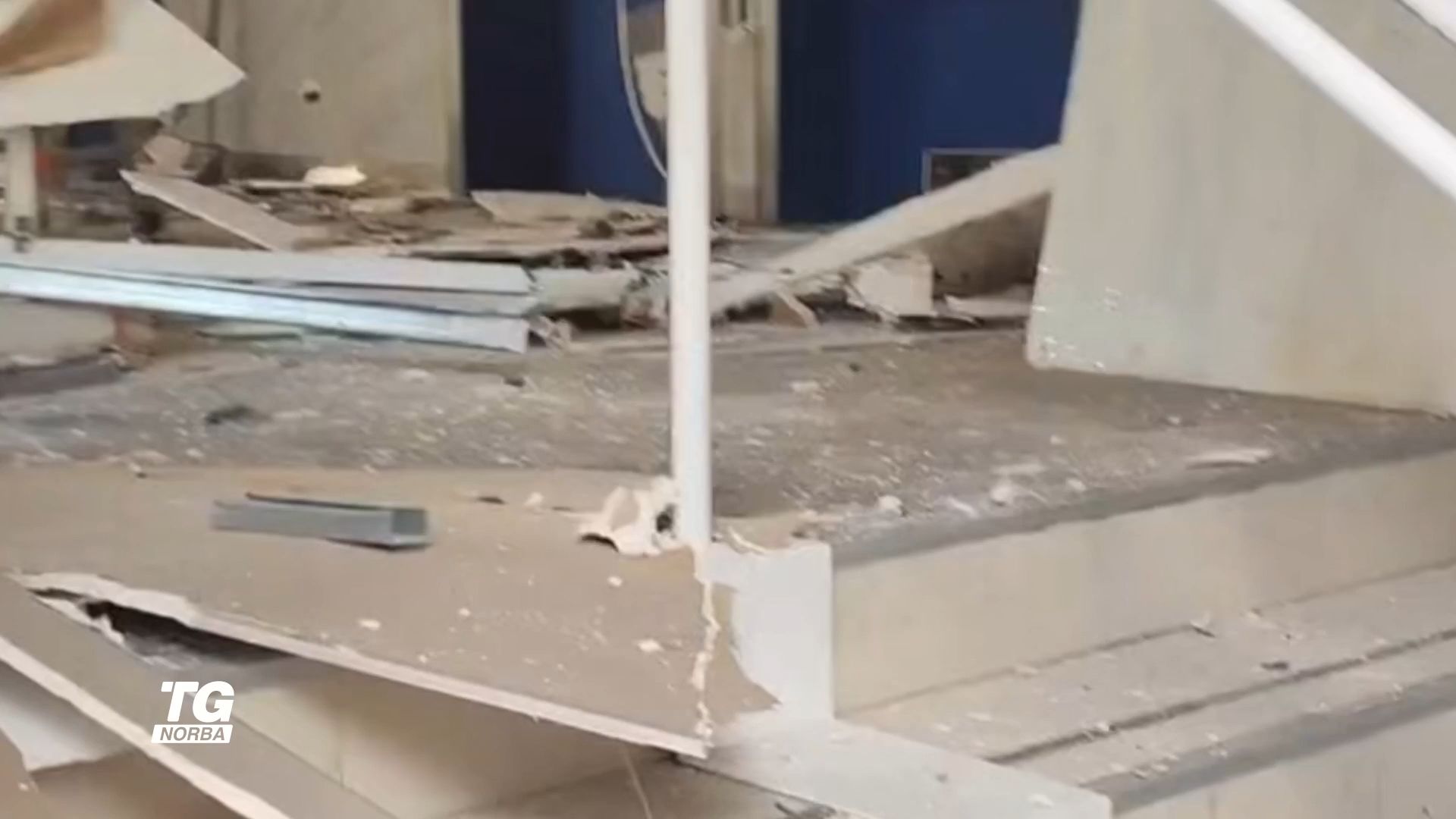 San Severo: bomba al bancomat e chiodi per strada, i ladri fuggono con ...